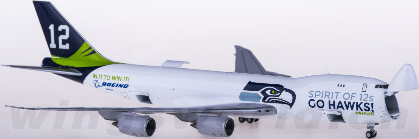 EW4748007 Boeing 747-8F N841BA 开鼻货机 西雅图海鹰队彩绘 JC Wings 1:400 -飞机模型世界