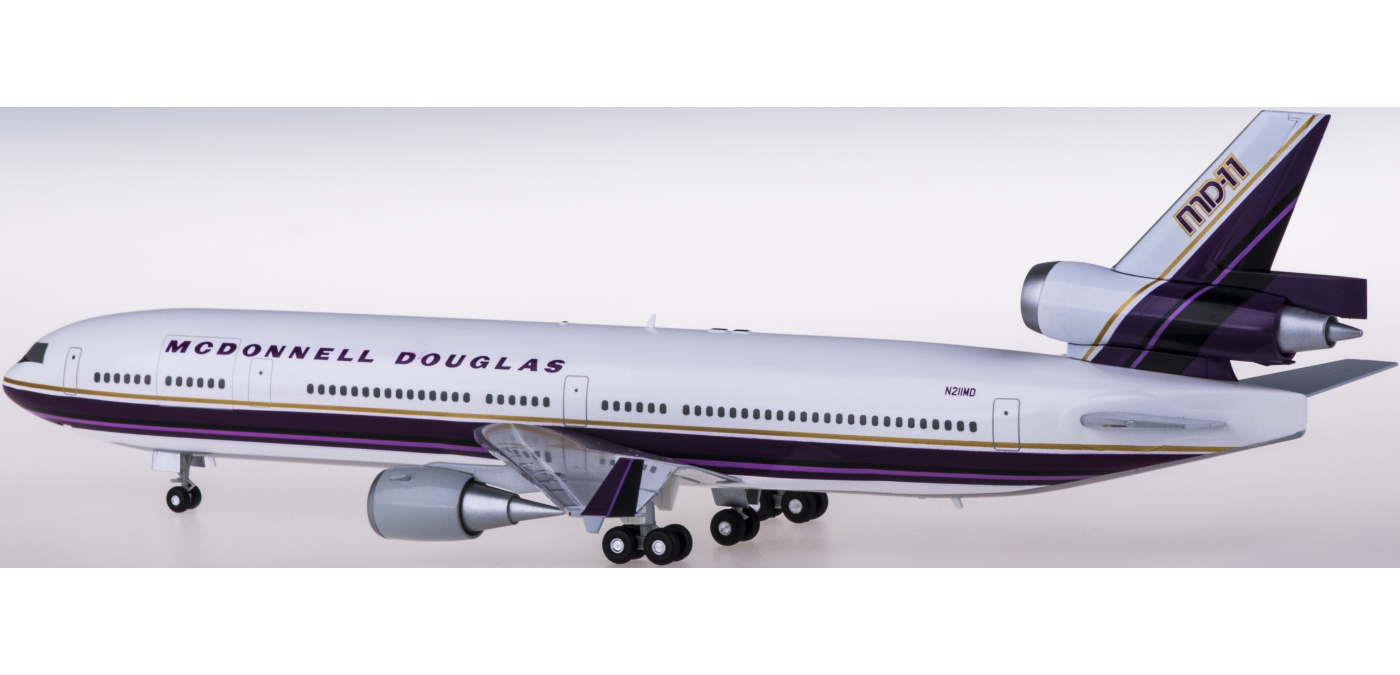 HG11632GR Thai Airways 泰国国际航空 McDonnell Douglas MD-11 N211MD Hogan 1: ...