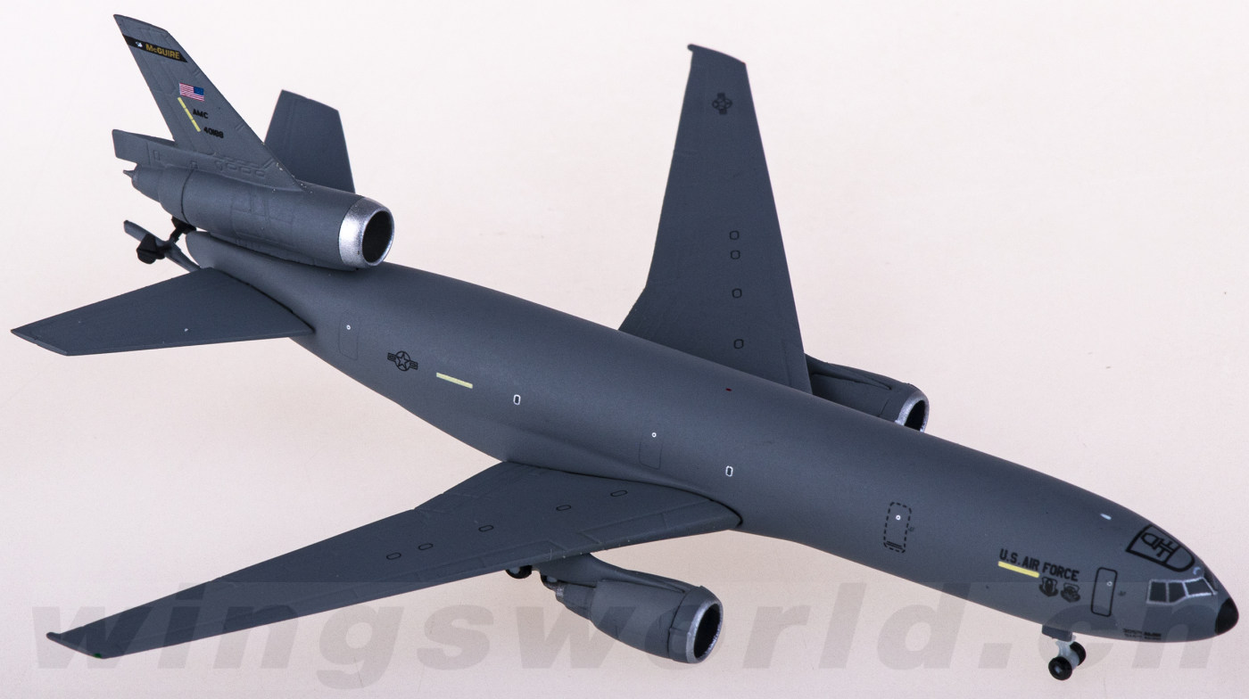 535243 USAF 美国空军 McDonnell Douglas KC-10 Extender 84-0188 Herpa 1:500 ...
