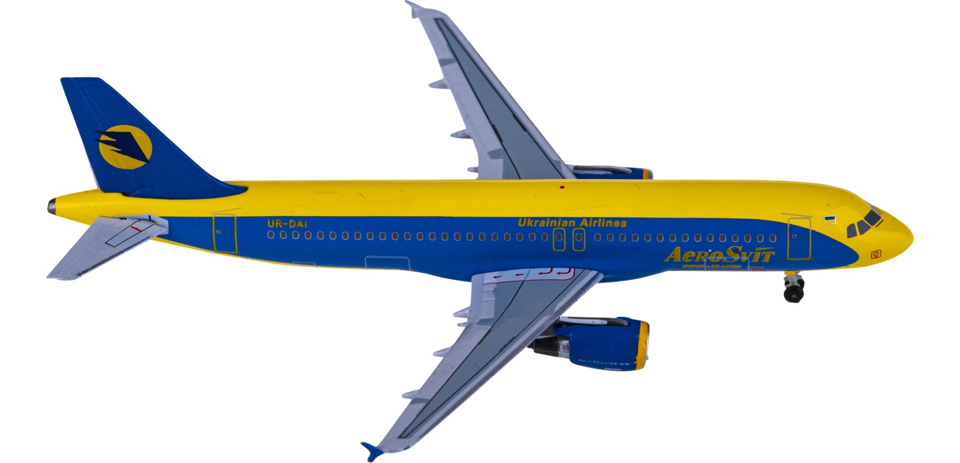 AC411168 Aerosvit Ukrainian Airlines 空中世界航空 Airbus A320 UR-DAI ...