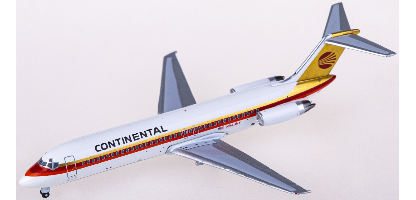 AC411142 Continental Airlines 美国大陆航空 McDonnell Douglas DC-9-32 N543NY ...