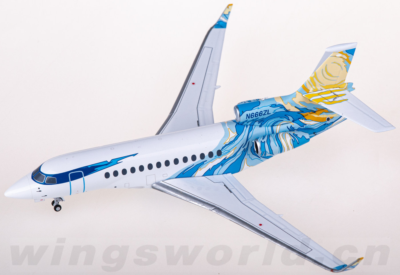 NG71011 Dassault Falcon 7X N666ZL NGmodels 1:200 -飞机模型世界