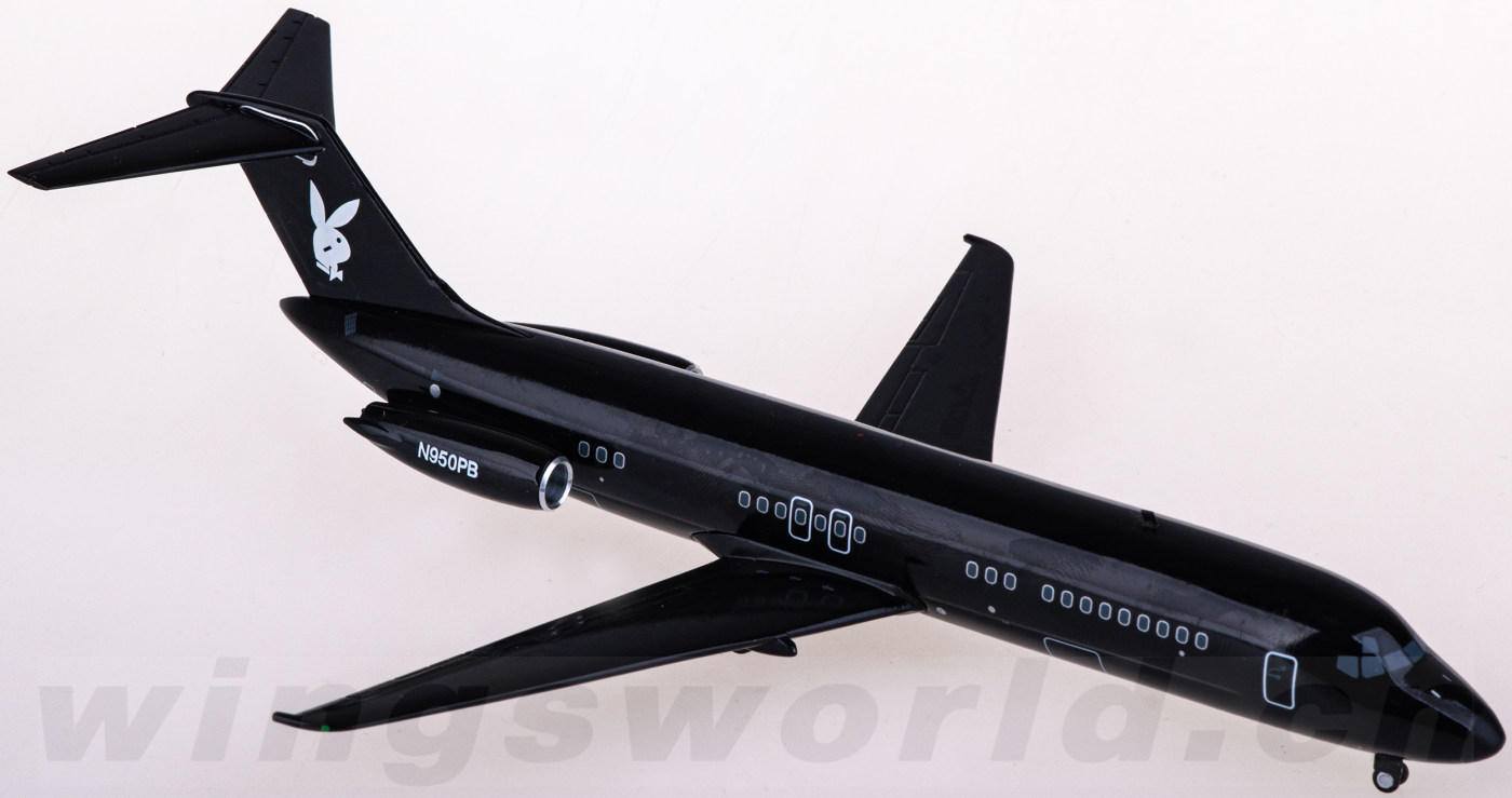 557252 花花公子 McDonnell Douglas DC-9-30 N950PB Herpa 1:200 -飞机模型世界
