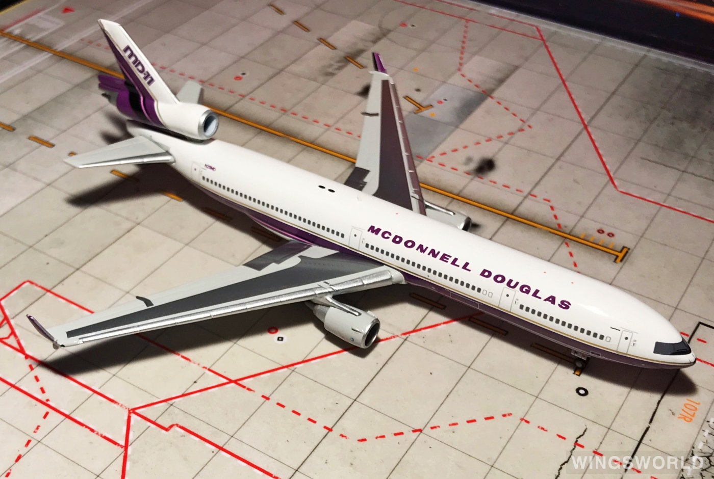 JC Wings 1:400 McDonnell Douglas MD-11 McDonnell Douglas 麦道公司 LH4076 ...
