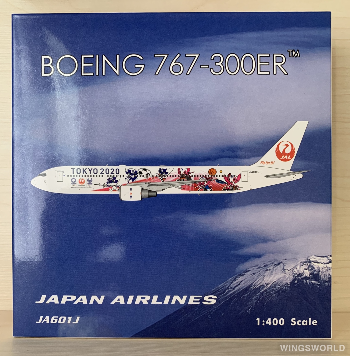 Phoenix 1 400 Boeing 767 300 Japan Airlines PH04307 JA601J 