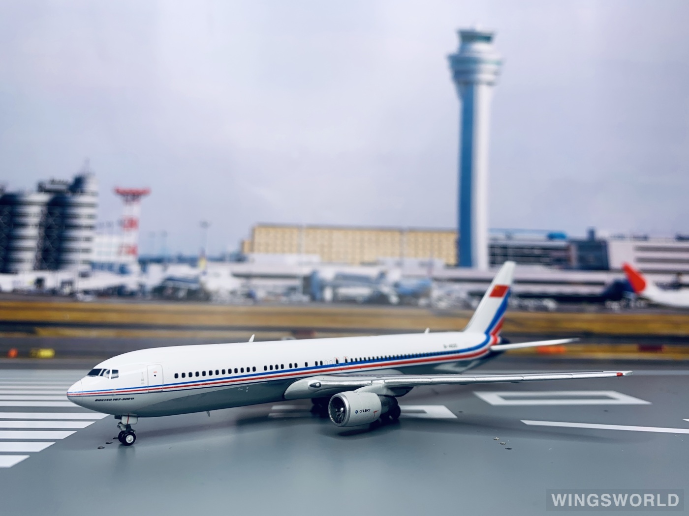 JC Wings 1:400 Boeing 767-300 PLAAF 中国空军 LH4127 B-4025 的照片 作者:JohnnyTS ...