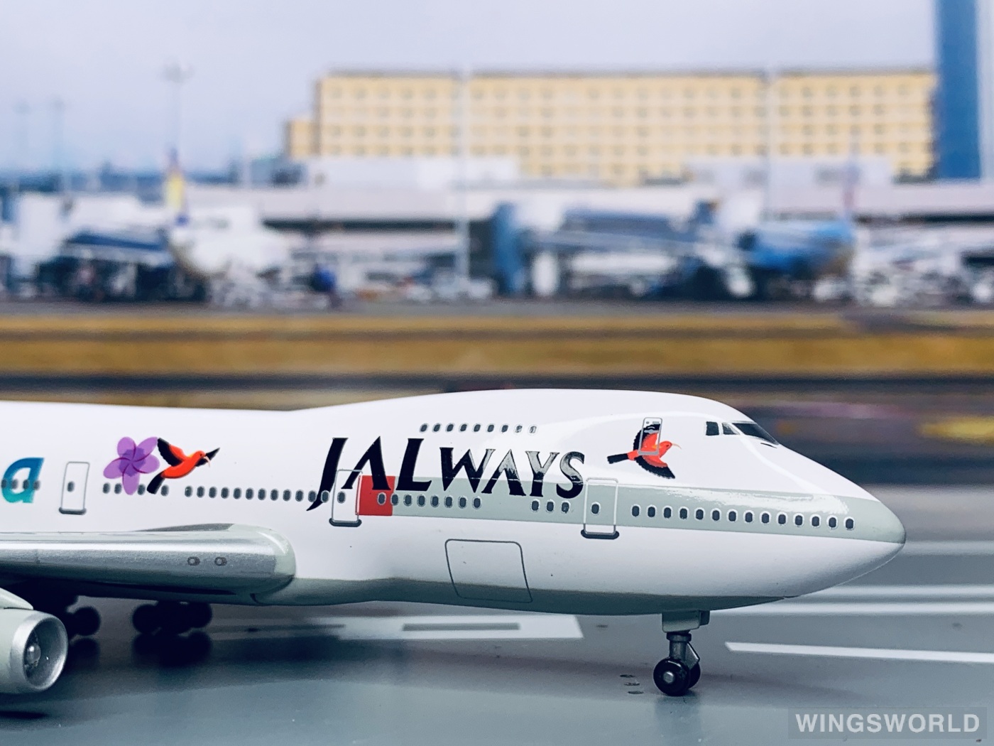 Dragon Models 1:400 Boeing 747-100 Japan Airlines 日本航空 55190B JA8128 ...