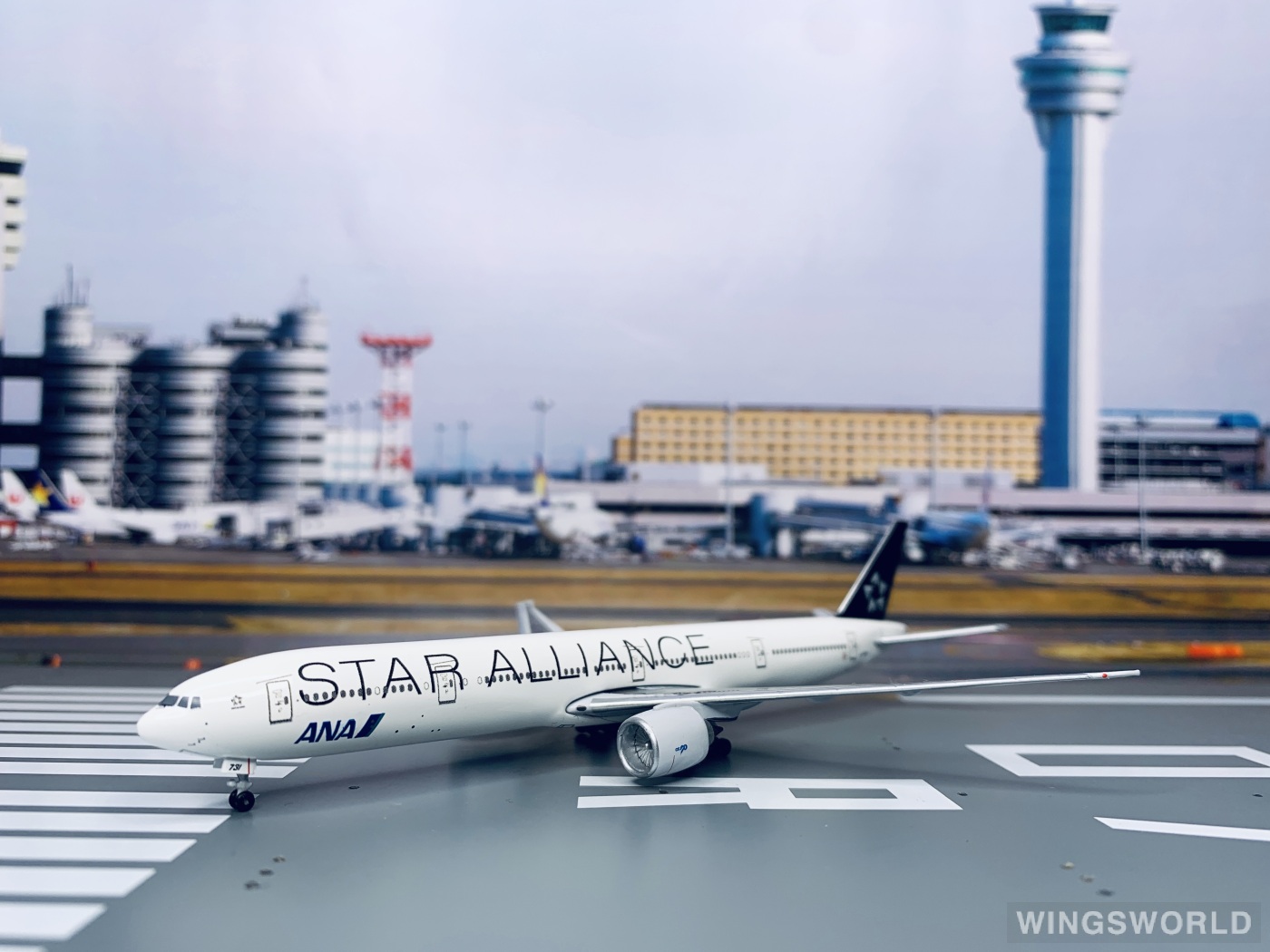 AeroClassics 1:500 Boeing 777-300ER ANA 全日空 AC5JA731A JA731A 星空联盟的照片 作者:JohnnyTS - 飞机模型世界资料库