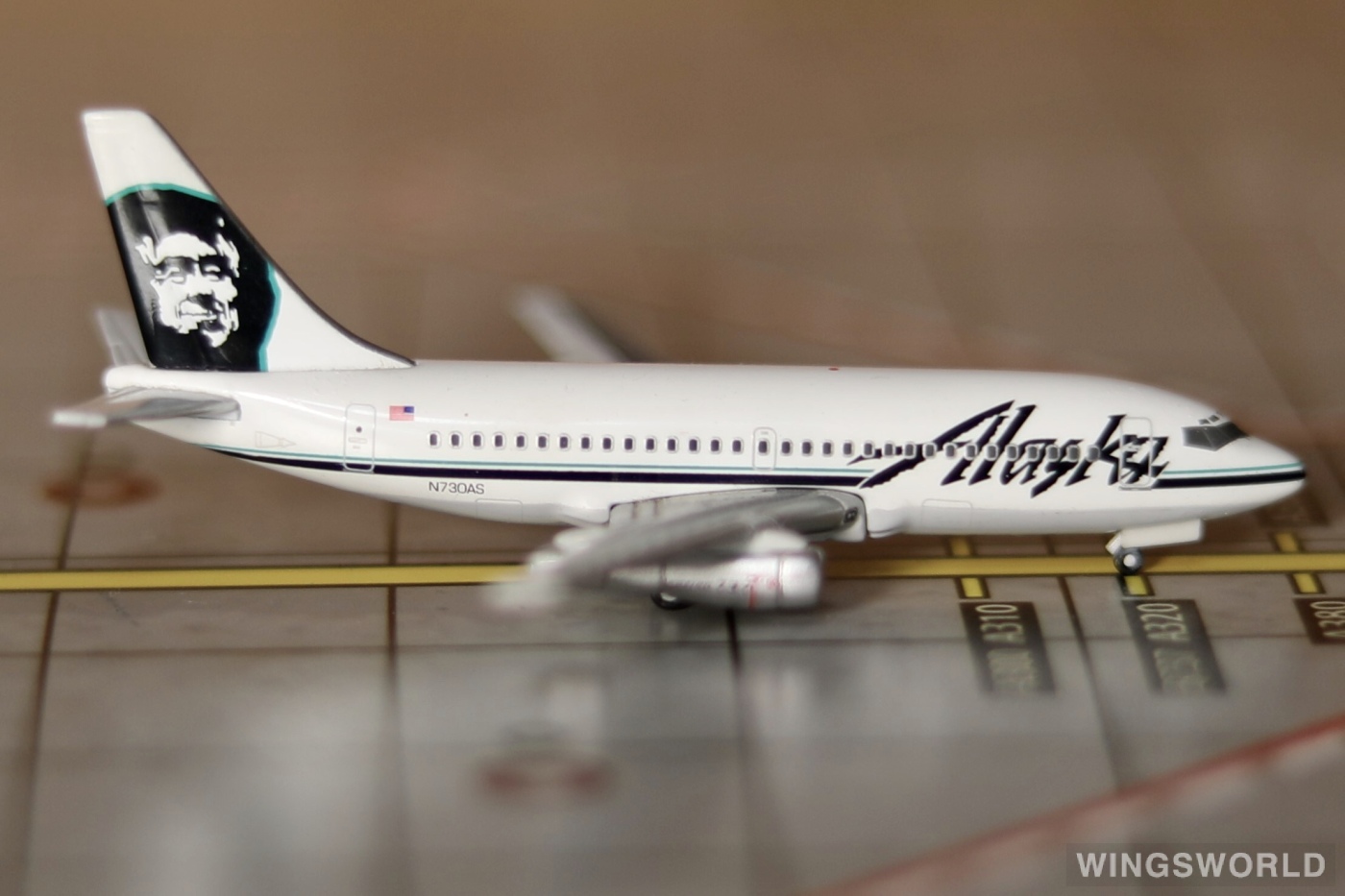 Geminijets 1:400 Boeing 737-200 Alaska Airlines 阿拉斯加航空 GJSASA243 N730AS ...