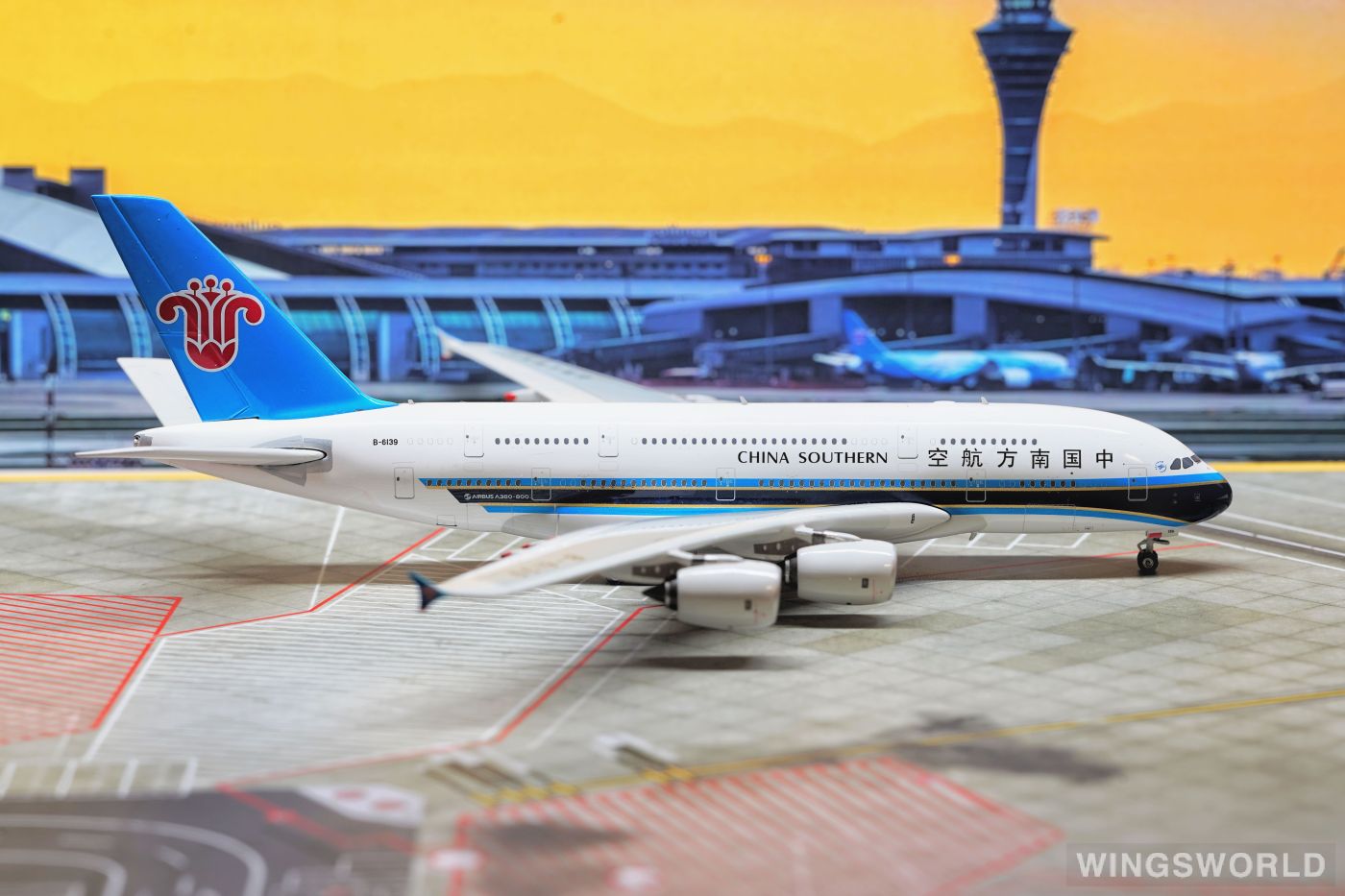 Phoenix 1:400 Airbus A380-800 China Southern 中国南方航空 PH10889 B-6139 的照片 ...
