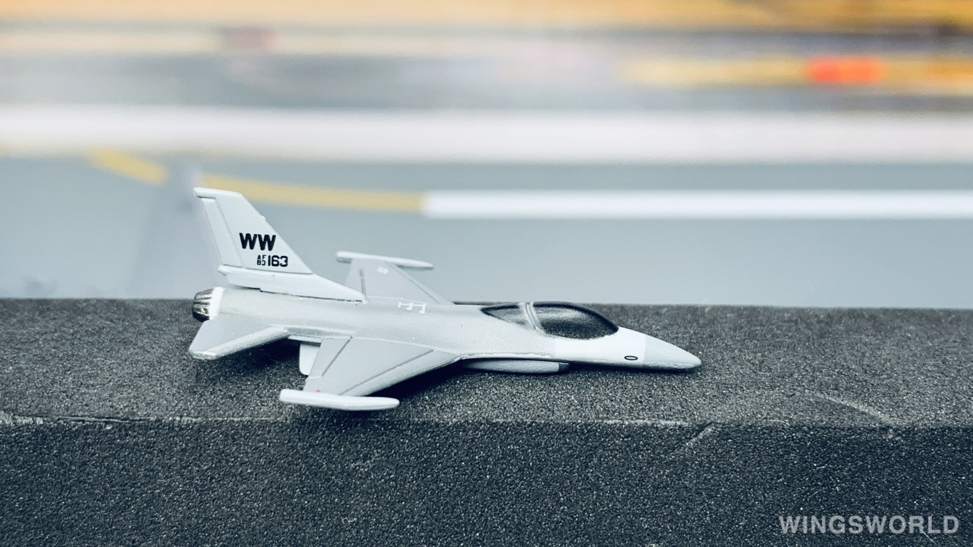 Dragon Models 1:400 Lockheed Martin F-16 USAF 美国空军 56340 WW 163 的照片 作者 ...