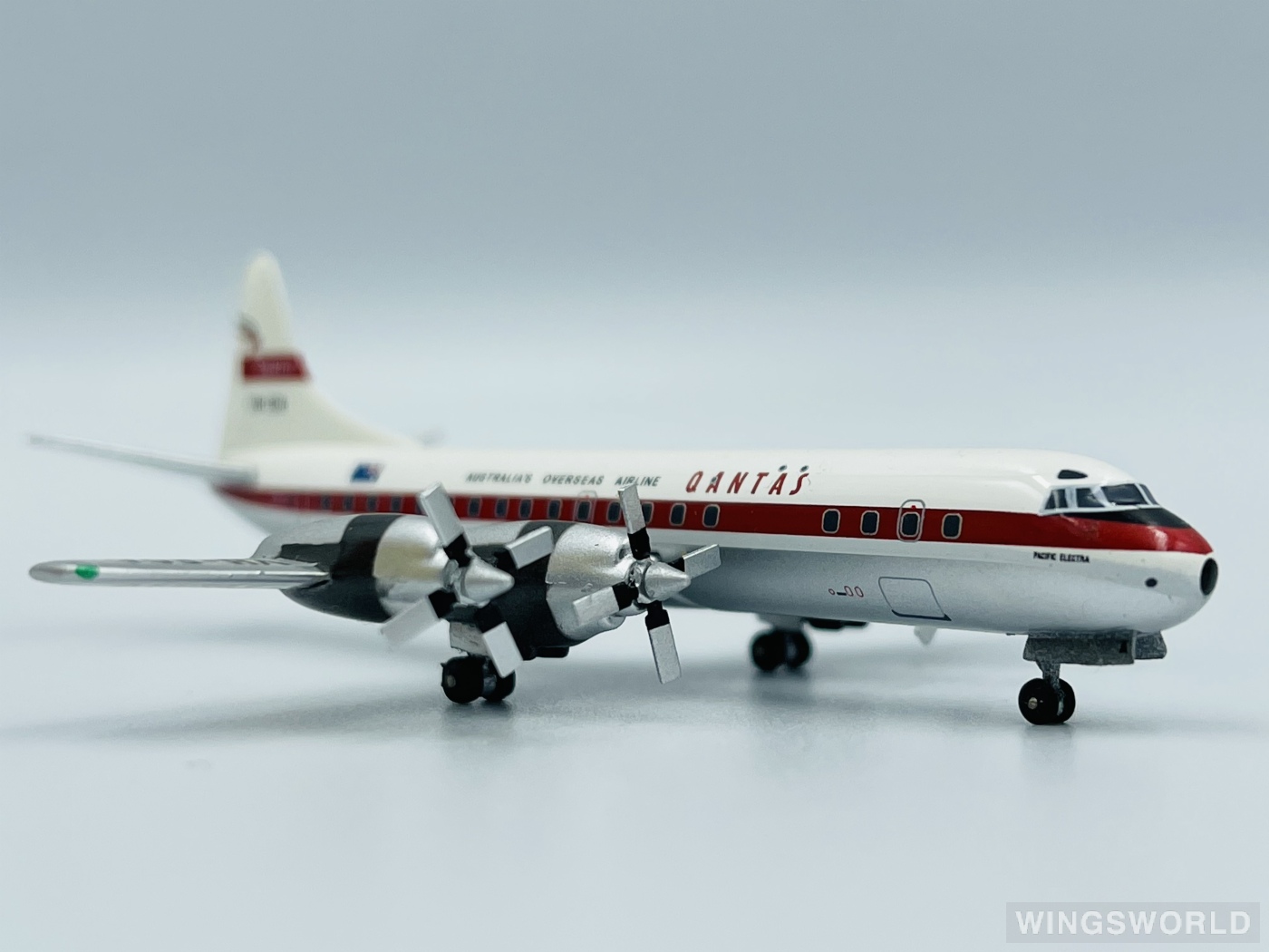 AeroClassics 1:400 Lockheed L-188 Electra Qantas 澳洲航空 ACVHECA VH-ECA 的 ...