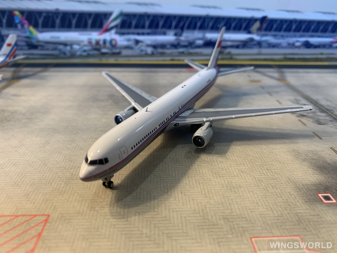 JC Wings 1:400 Boeing 767-300 PLAAF 中国空军 LH4127 B-4025 的照片 作者:JohnnyTS ...