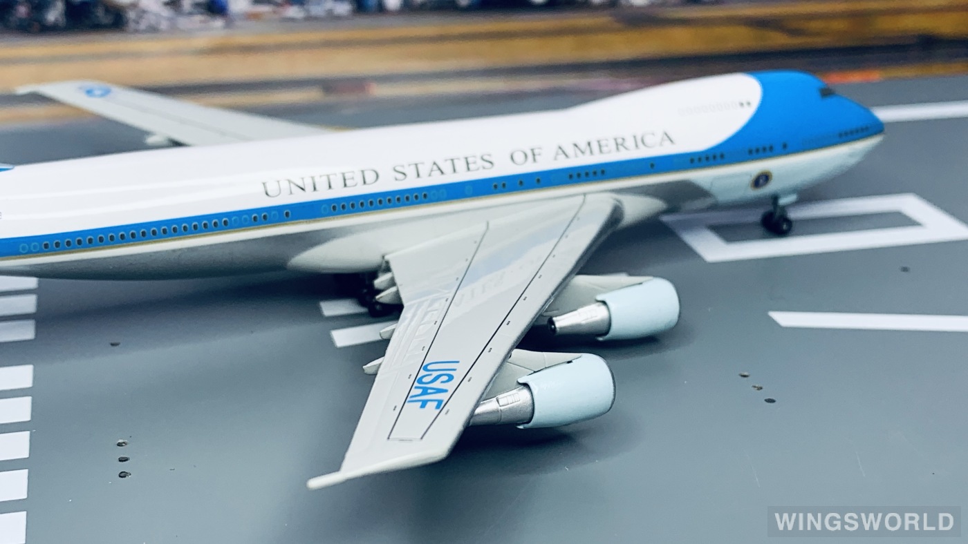 Dragon Models 1:400 Boeing 747-200 USAF 美国空军 55544 28000 Air Force One ...
