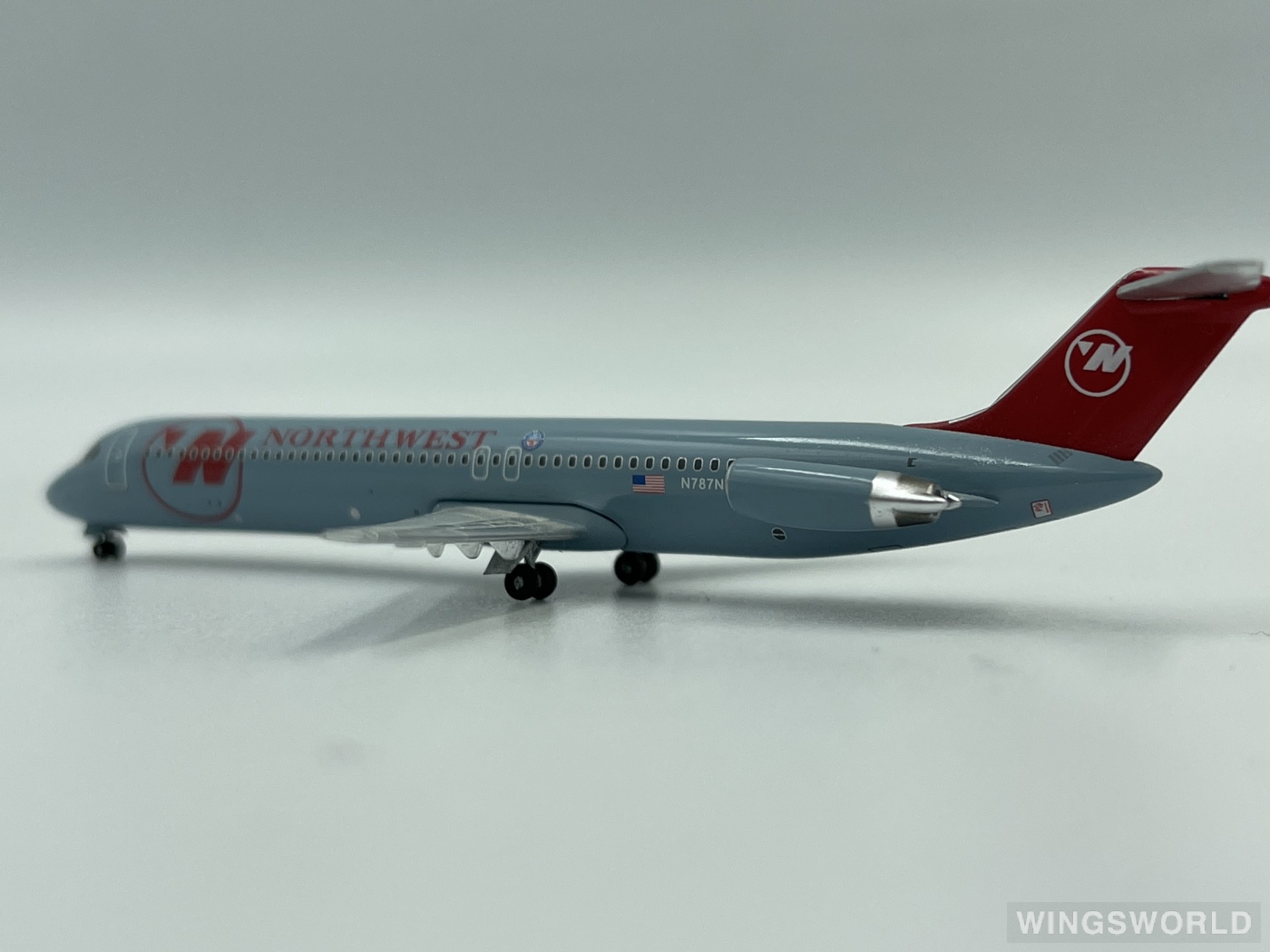 AeroClassics 1:400 McDonnell Douglas DC-9 Northwest Airlines 美国西北航空 ACN787NC N787NC Late 1980s ...