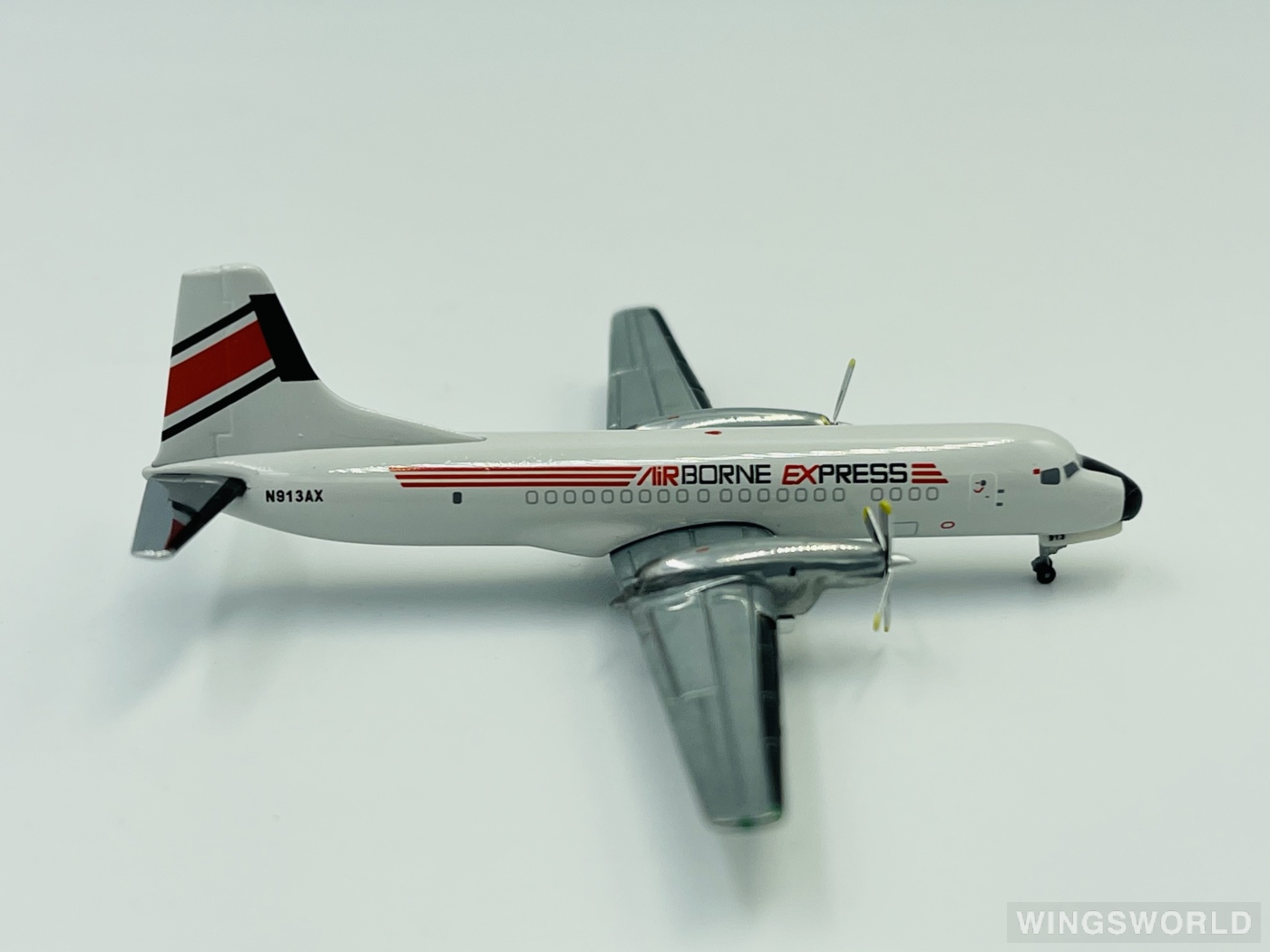 Geminijets 1:400 NAMC YS-11 Airborne Express GJABX512 N913AX 的照片 作者:古先生 - 飞机模型世界资料库