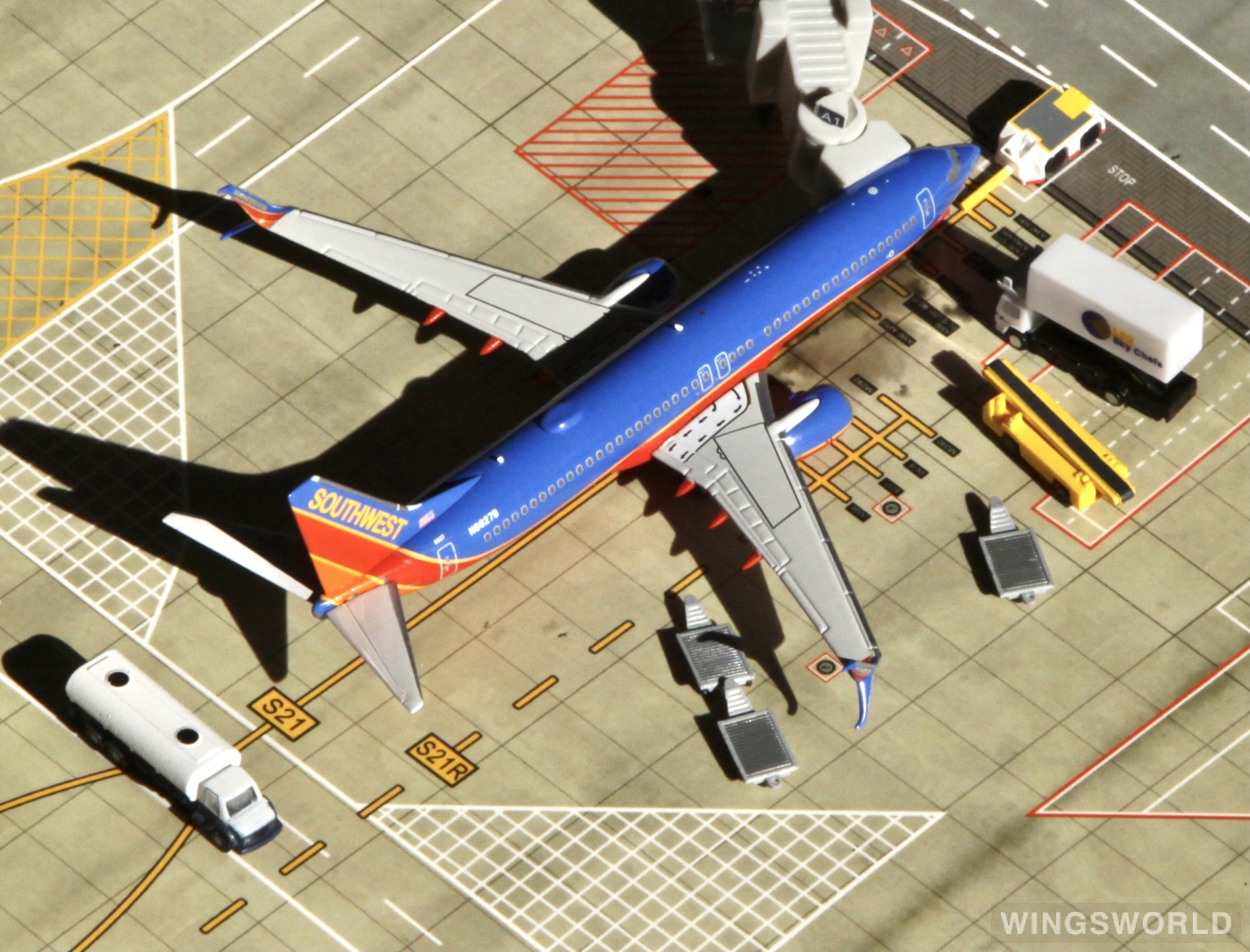 NG models 1:400 Boeing 737-800 Southwest Airlines 美国西南航空 NG58046 N8627B ...