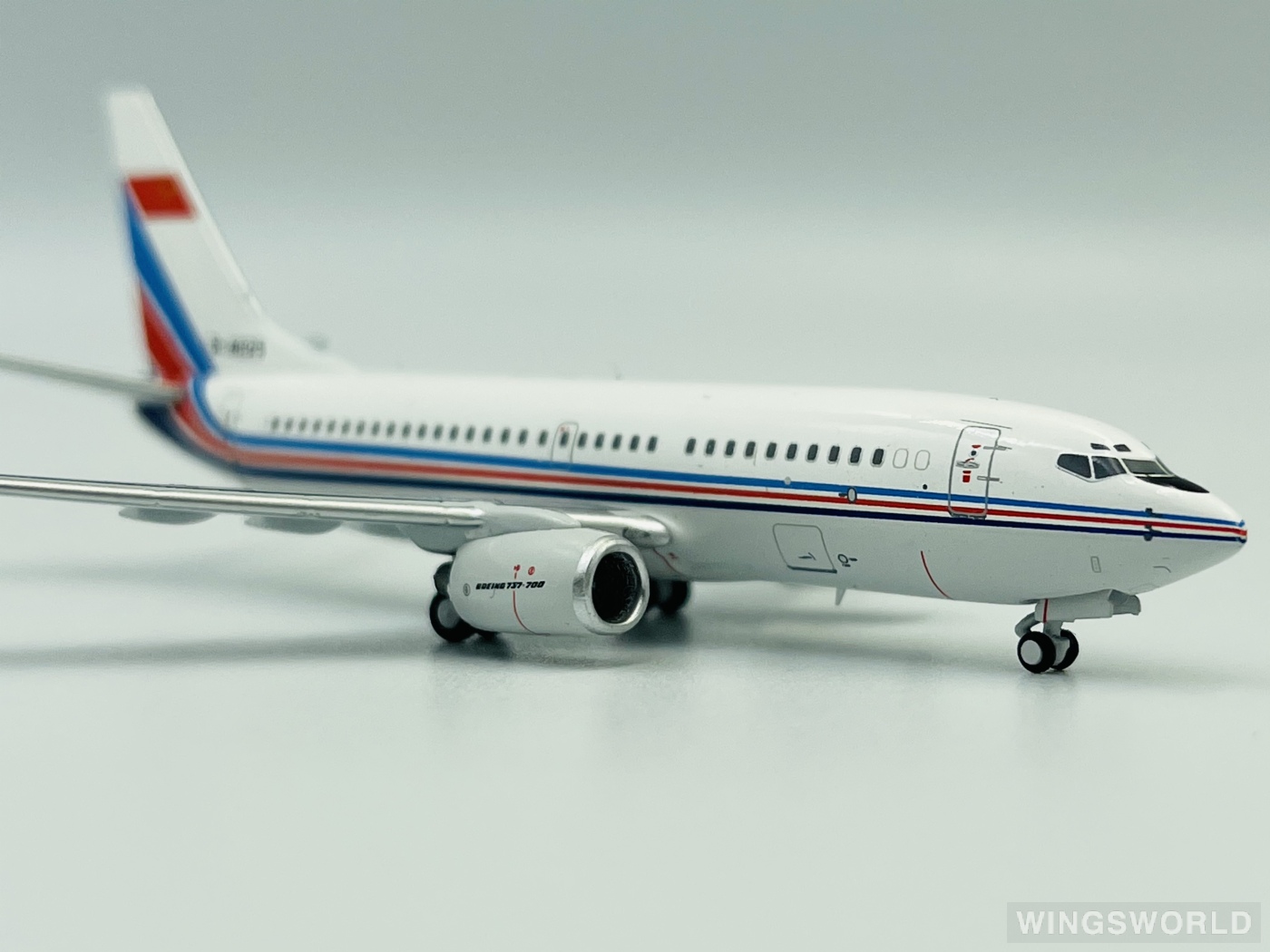 Pandamodel 1:400 Boeing 737-700 PLAAF 中国空军 202101 B-4025 的照片 作者:古先生 ...