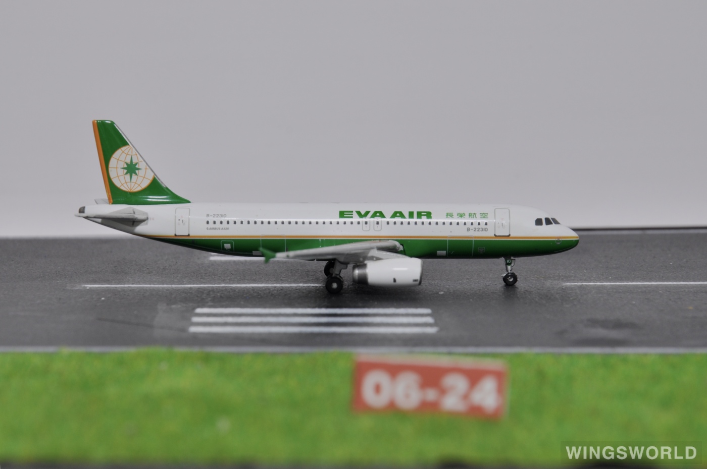 Phoenix 1:400 Airbus A320 EVA Air 长荣航空 PH10281 B-22310 的照片 作者 ...