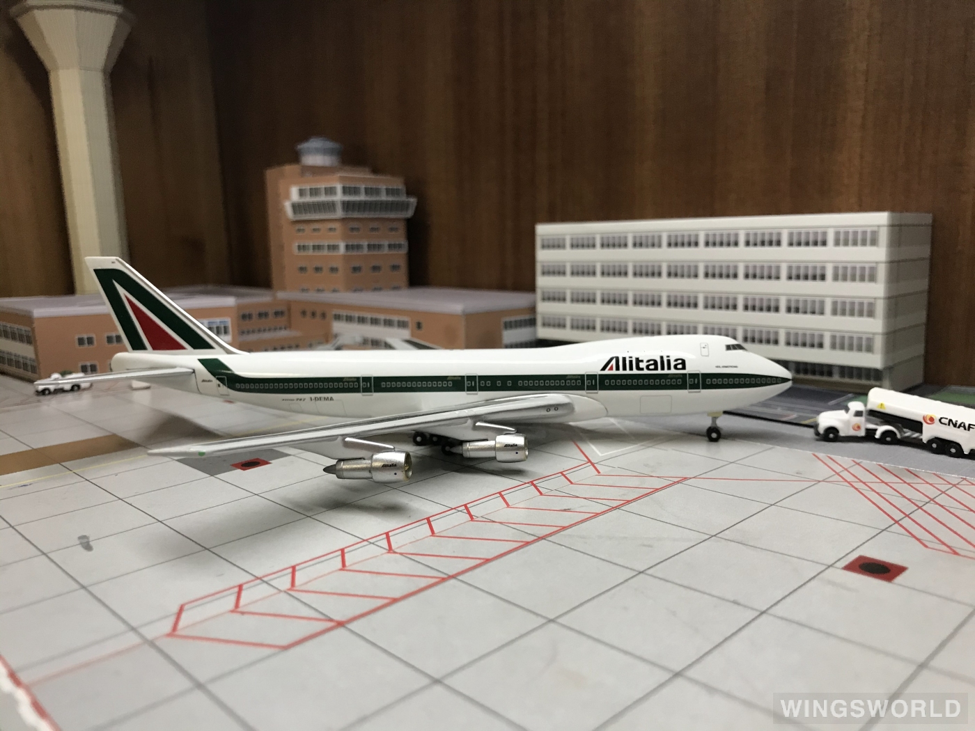 Geminijets 1:400 Boeing 747-200 Alitalia 意大利航空 GJAZA231 I-DEMA 的照片 作者 ...