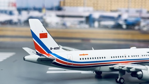 LH4122 PLAAF 中国空军 Airbus A319 B-4091 JC Wings 1:400 -飞机模型世界