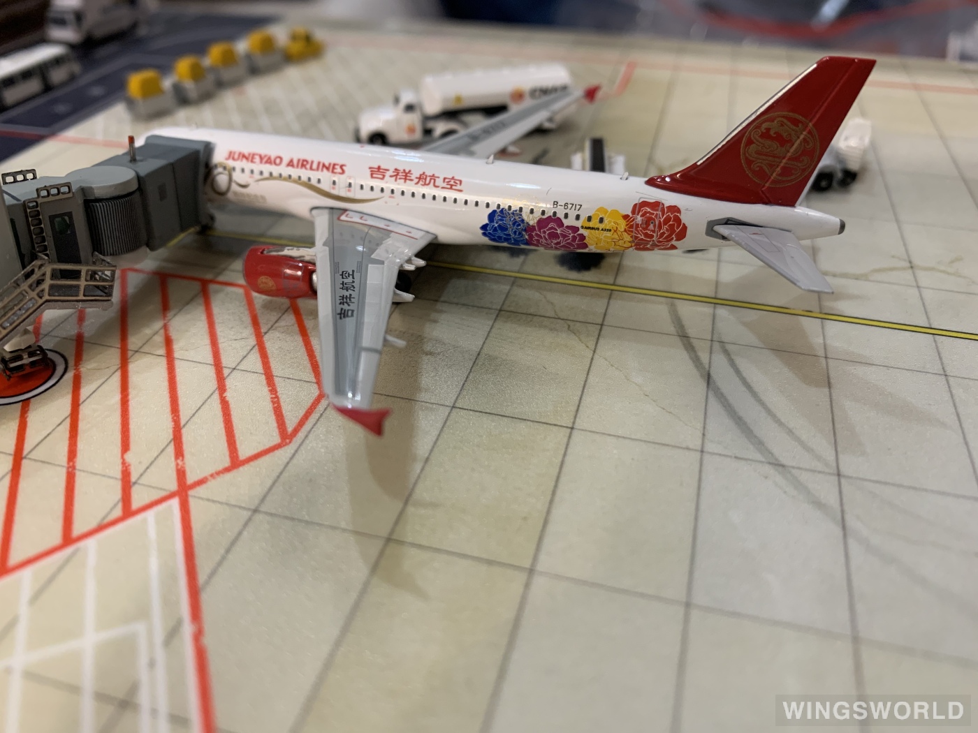 Phoenix 1:400 Airbus A320 Juneyao Airlines 吉祥航空 PH11294 B-6717 的照片 作者 ...