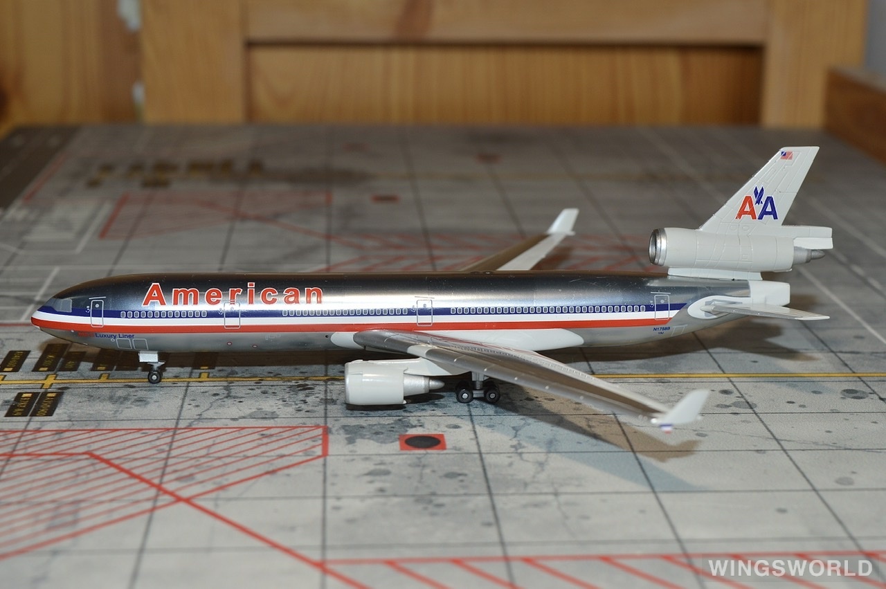 Dragon Models 1:400 McDonnell Douglas MD-11 American Airlines 美国航空 ...