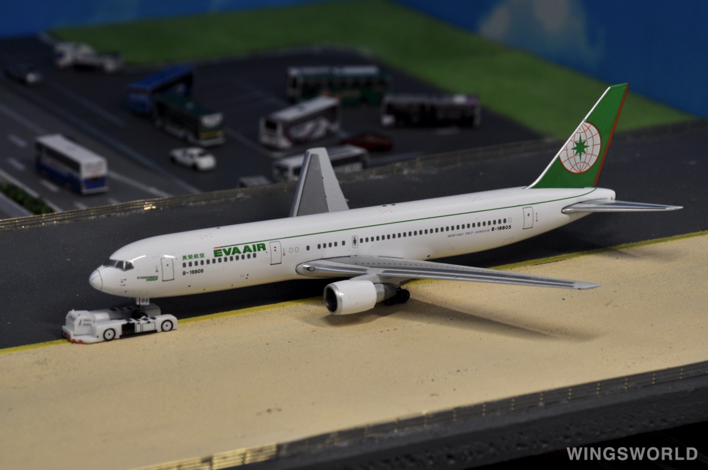 Phoenix 1:400 Boeing 767-300 EVA Air 长荣航空 PH10545 B-16605 的照片 作者 ...