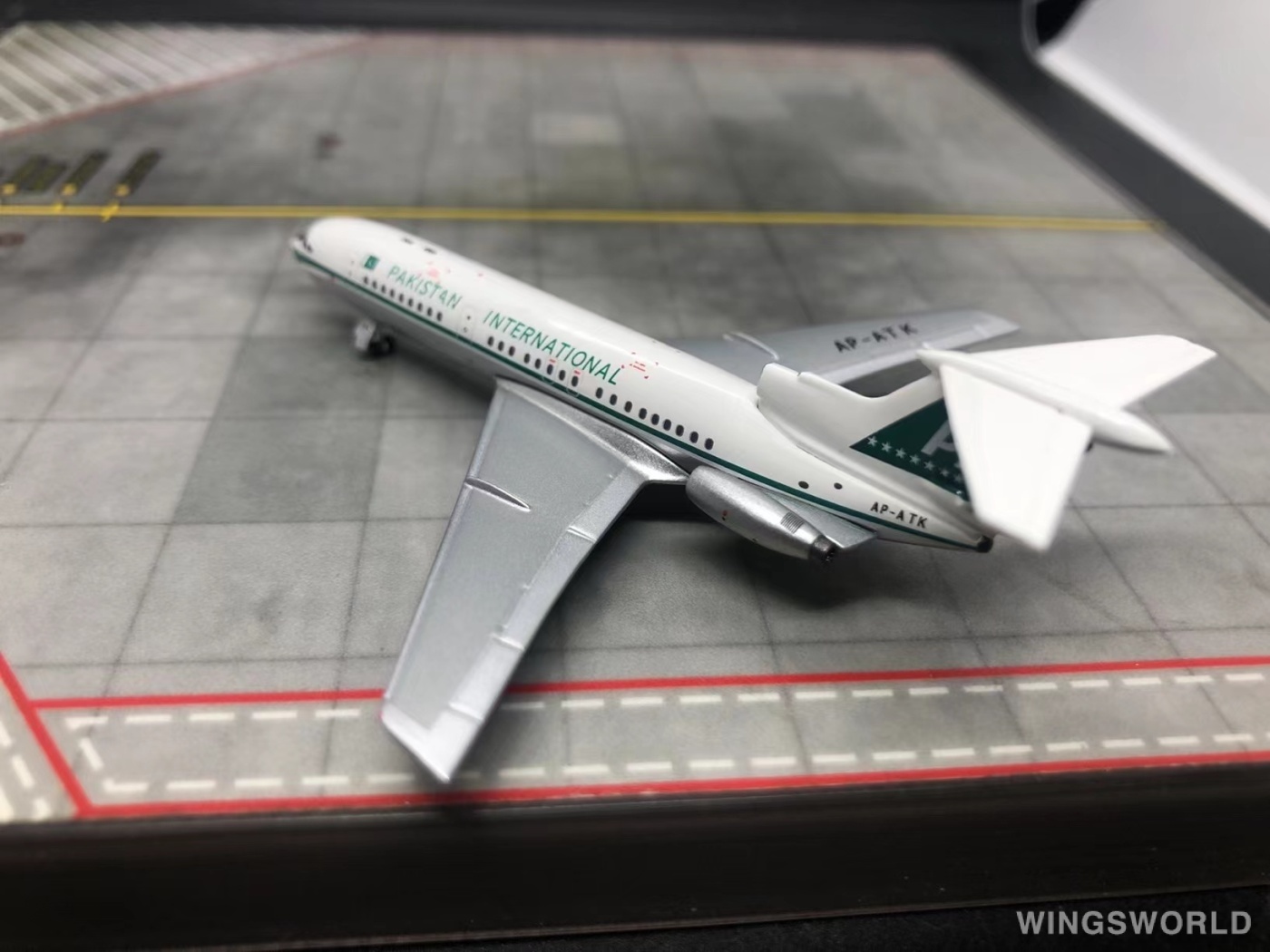 AeroClassics 1:400 Hawker Siddeley Trident PIA 巴基斯坦航空 ACAPATK AP-ATK 的 ...