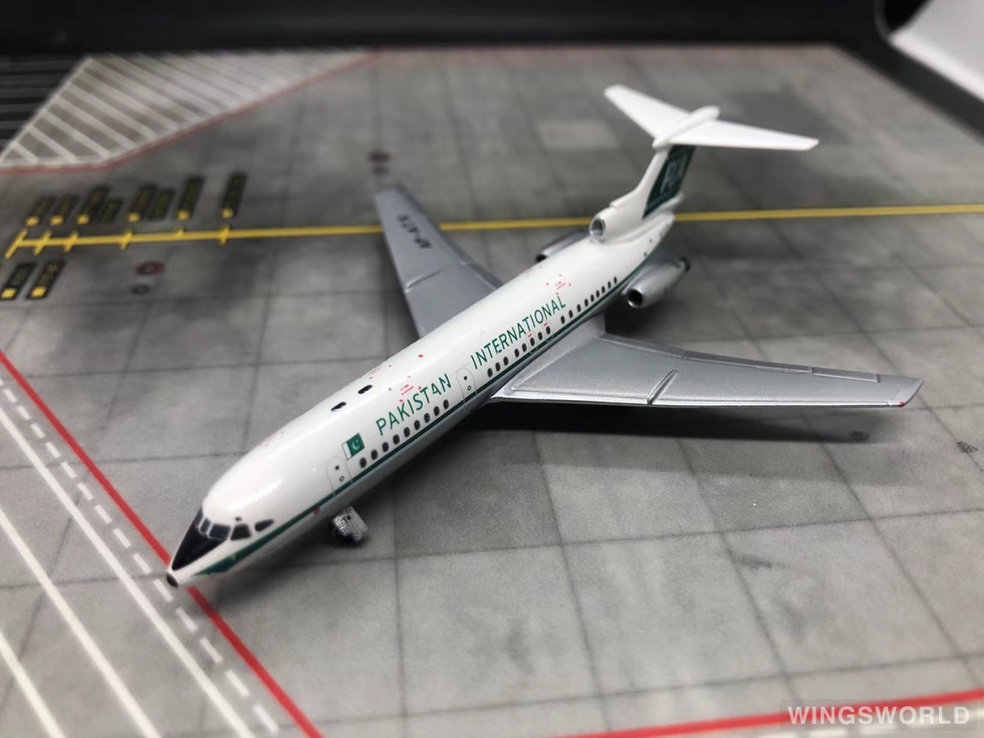 AeroClassics 1:400 Hawker Siddeley Trident PIA 巴基斯坦航空 ACAPATK AP-ATK 的 ...