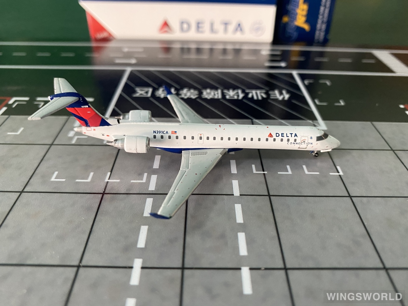 Geminijets 1:400 Bombardier CRJ700 Delta Air Lines 达美航空 GJDAL2032 ...