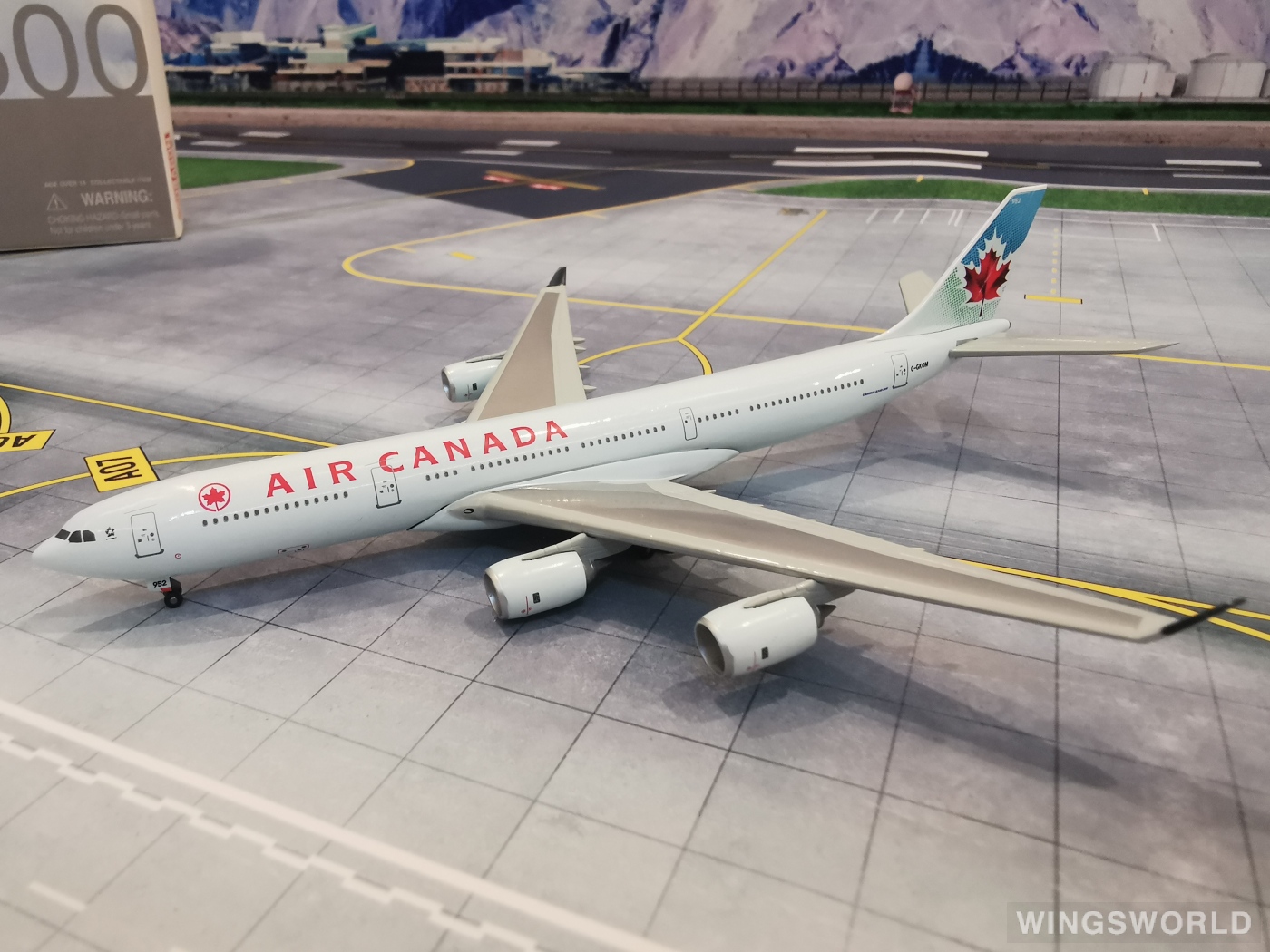 Dragon Models 1:400 Airbus A340-500 Air Canada 加拿大航空 55897 C-GKOM 的照片 作者:Monday31 - 飞机模型世界资料库