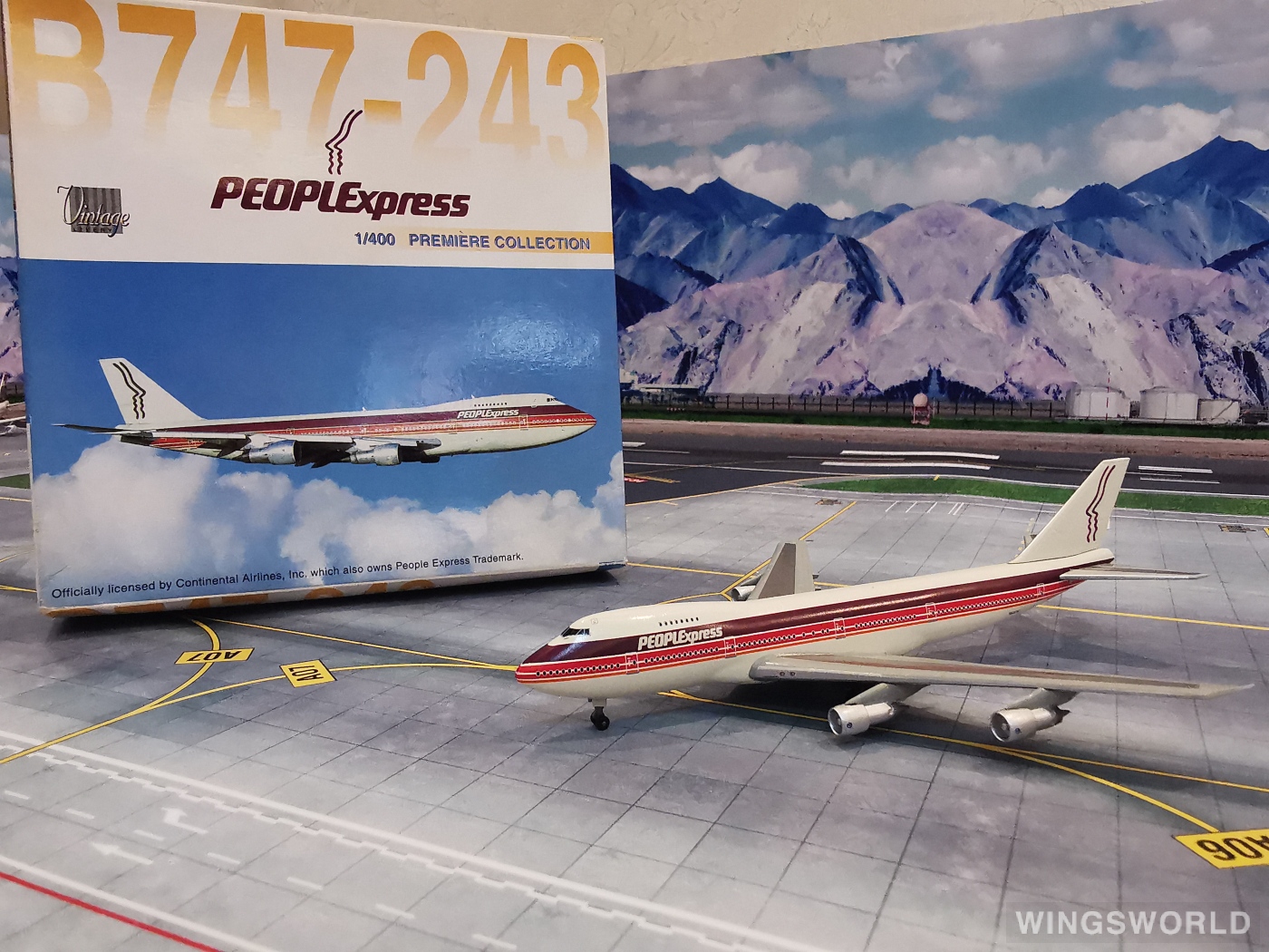 Dragon Models 1:400 Boeing 747-200 People Express Airlines 55135 N605PE ...