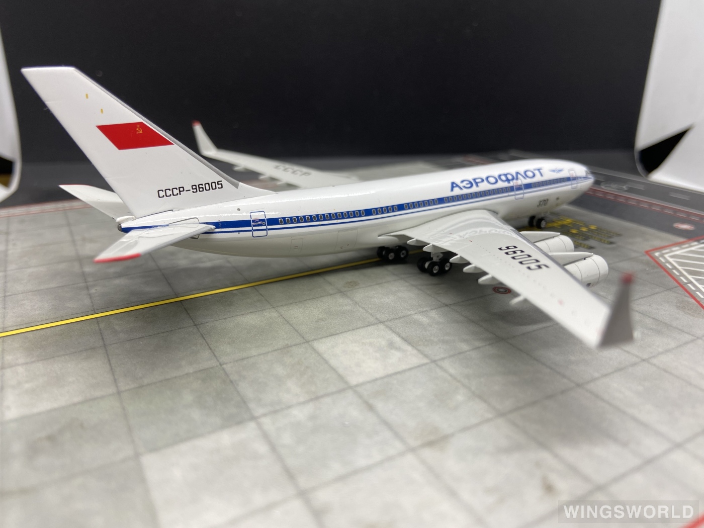Phoenix 1:400 Ilyushin Il-96 Aeroflot 俄罗斯航空 PH10666 CCCP-96005 的照片 作者:图 ...