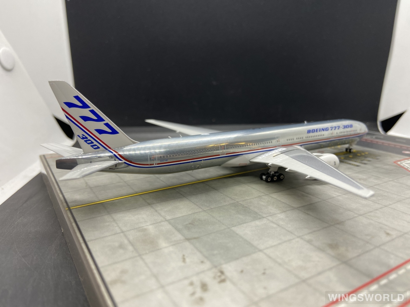 Phoenix 1:400 Boeing 777-300 Boeing 波音公司 PH11382 N5014K 的照片 作者:图波列夫飞行大队 ...