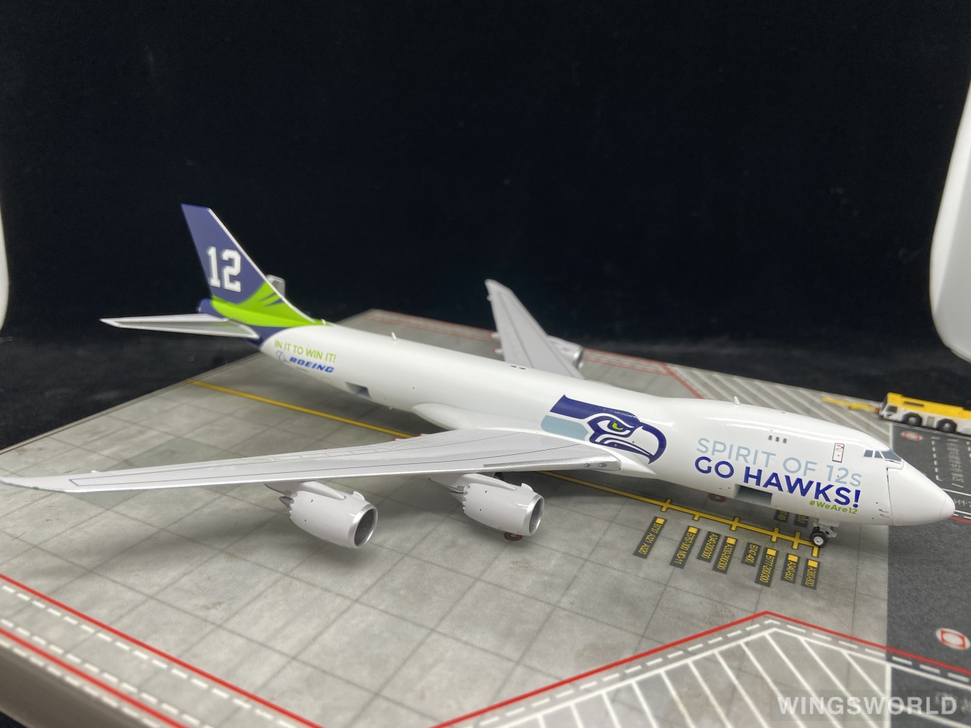 JC Wings 1:400 Boeing 747-8F Boeing 波音公司 EW4748007 N841BA 西雅图海鹰 的照片 作者 ...