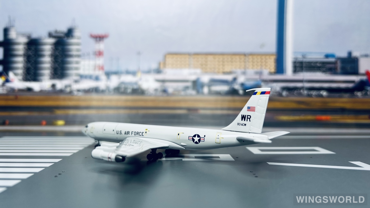 Dragon Models 1:400 Northrop Grumman E-8 USAF 美国空军 55646 92-3290 的照片 作者 ...