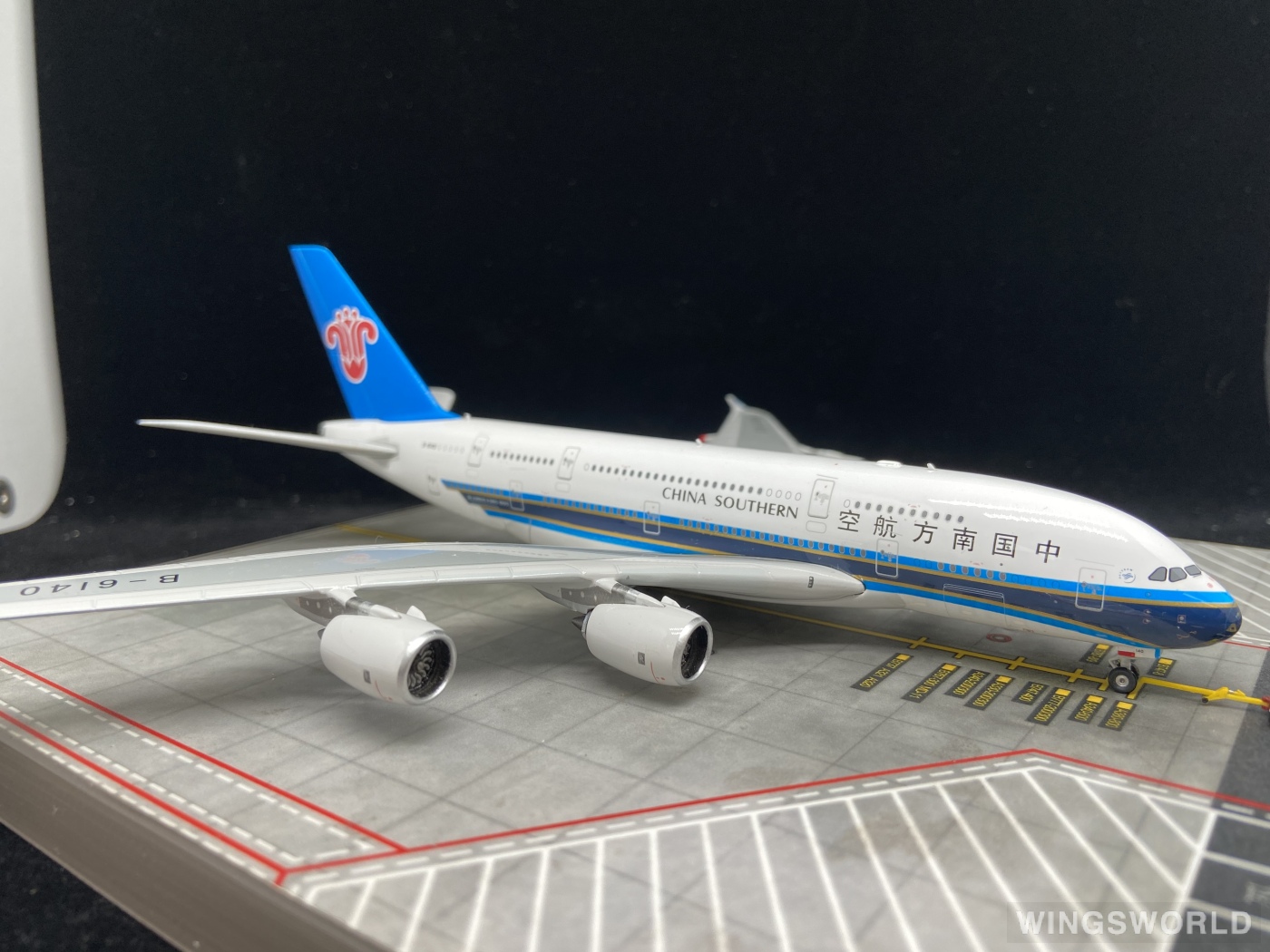 Phoenix 1:400 Airbus A380-800 China Southern 中国南方航空 PH11183 B-6140 的照片 作者:JohnnyTS - 飞机模型世界资料库