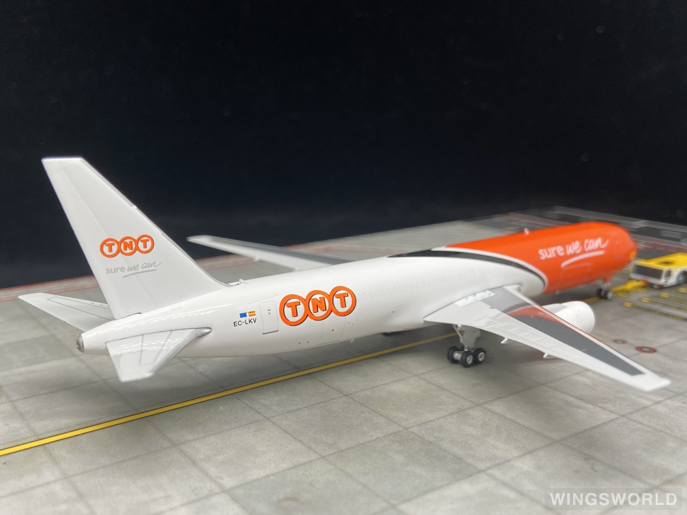 Phoenix 1:400 Boeing 767-300ER TNT 天地 PH04486 EC-LKV 的照片 作者:图波列夫飞行大队 ...