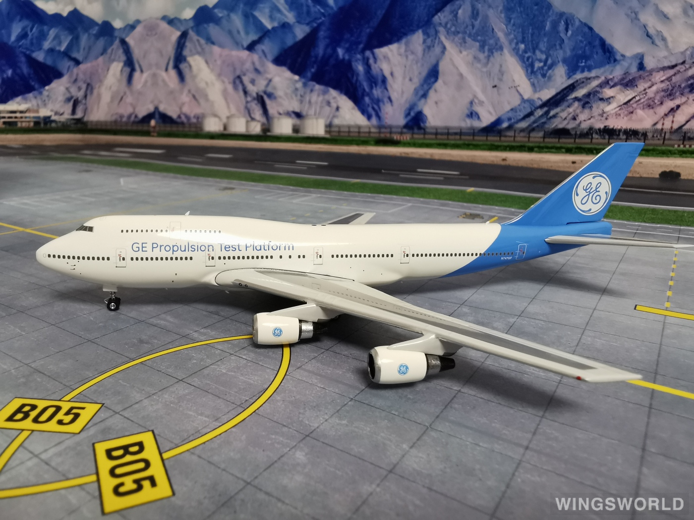 Phoenix 1:400 Boeing 747-400 General Electric 美国通用电气 PH04453 N747GF 的照片 ...