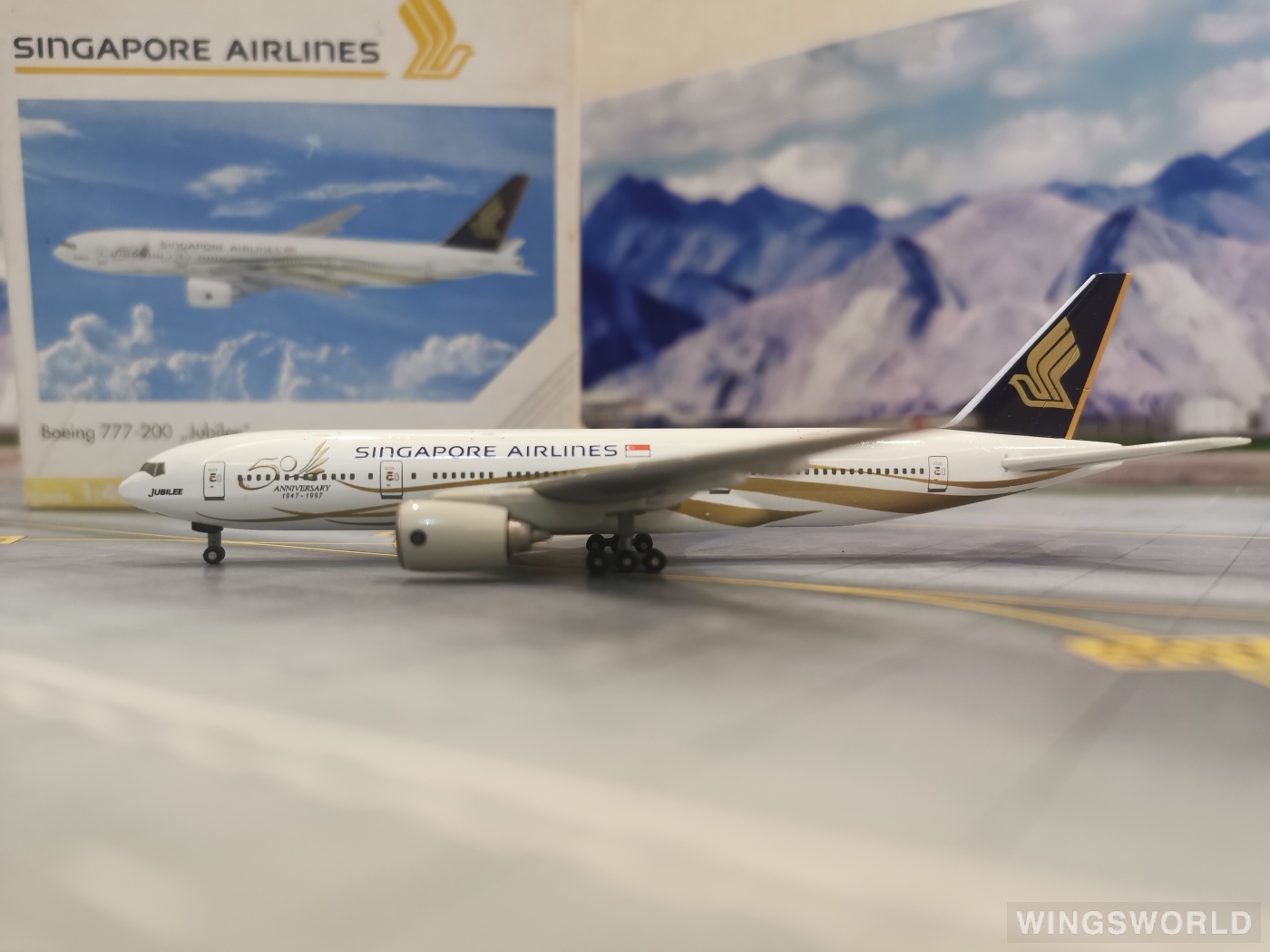 Herpa 1:400 Boeing 777-200 Singapore Airlines 新加坡航空 560061 50th ...