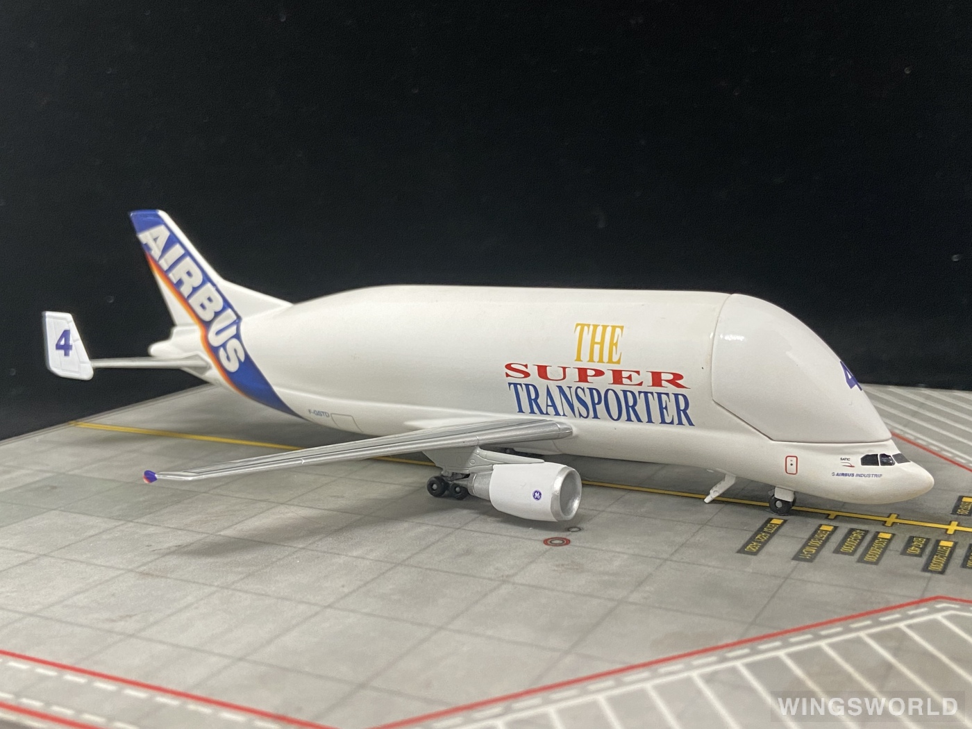 Dragon Models 1:400 Airbus A300-600ST Airbus 空中客车 55202 F-GSTD 白鲸的照片 作者:会说话的树 - 飞机模型世界资料库