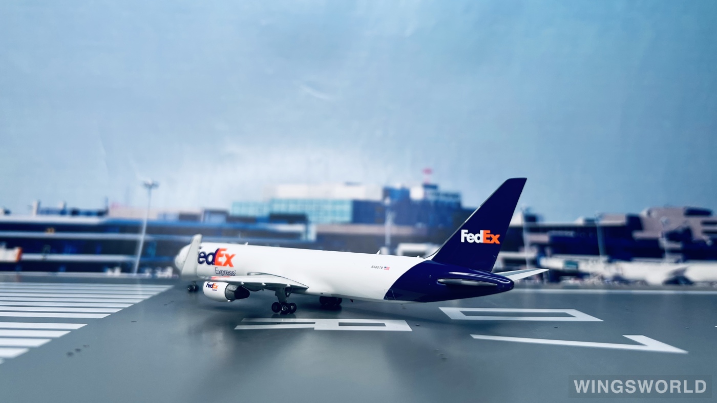 Phoenix 1:400 Boeing 767-300ER FedEx 联邦快递 PH04509 N68079 的照片 作者 ...