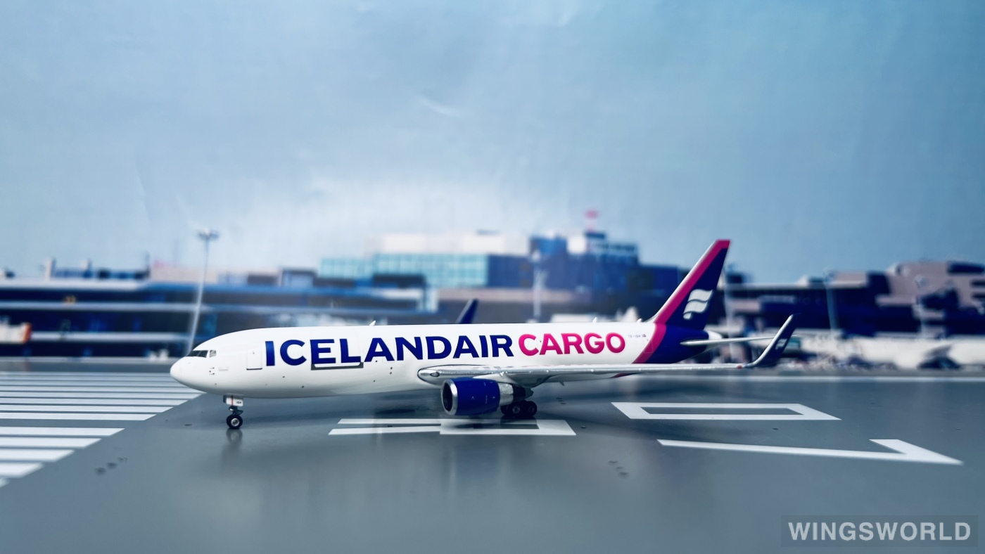 Phoenix 1:400 Boeing 767-300ER Icelandair 冰岛航空 PH11786 TF-ISH 的照片 作者 ...