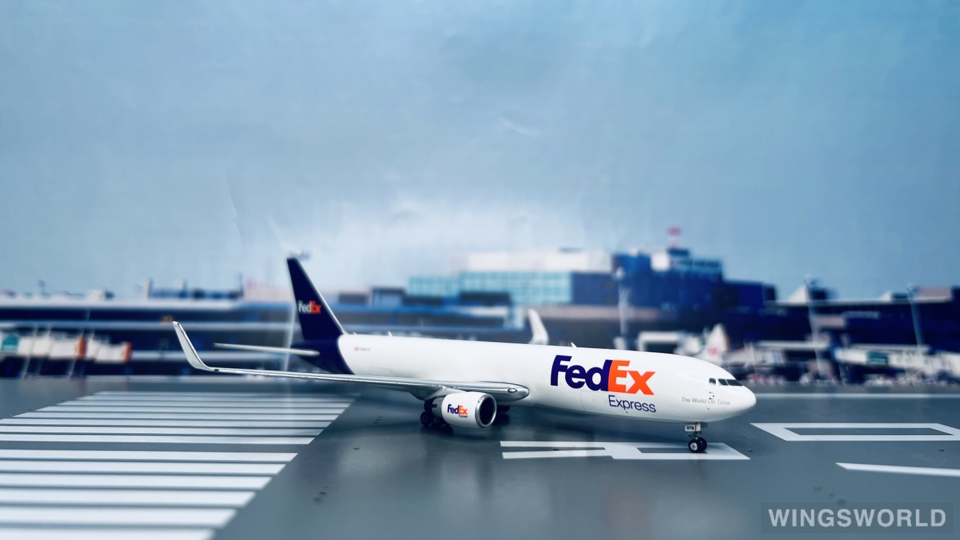 Phoenix 1:400 Boeing 767-300ER FedEx 联邦快递 PH04509 N68079 的照片 作者 ...
