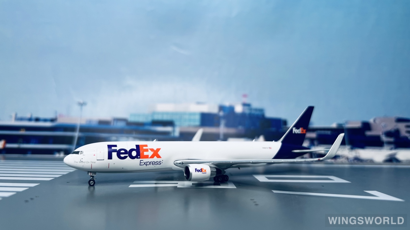 Phoenix 1:400 Boeing 767-300ER FedEx 联邦快递 PH04509 N68079 的照片 作者 ...