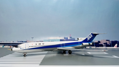 EW2722002 ANA 全日空Boeing 727-200 JA8355 JC Wings 1:200 EW2722002 ANA 全日空Boeing 727-200 JA8355 JC Wings 1:200