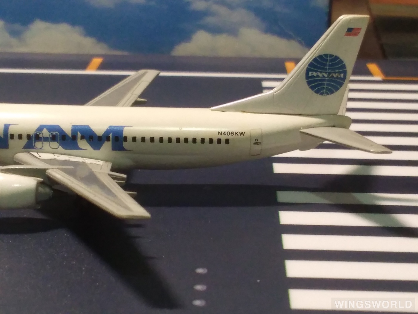 Dragon Models 1:400 Boeing 737-400 Pan Am 泛美航空 55092 N406KW 的照片 作者:9V ...
