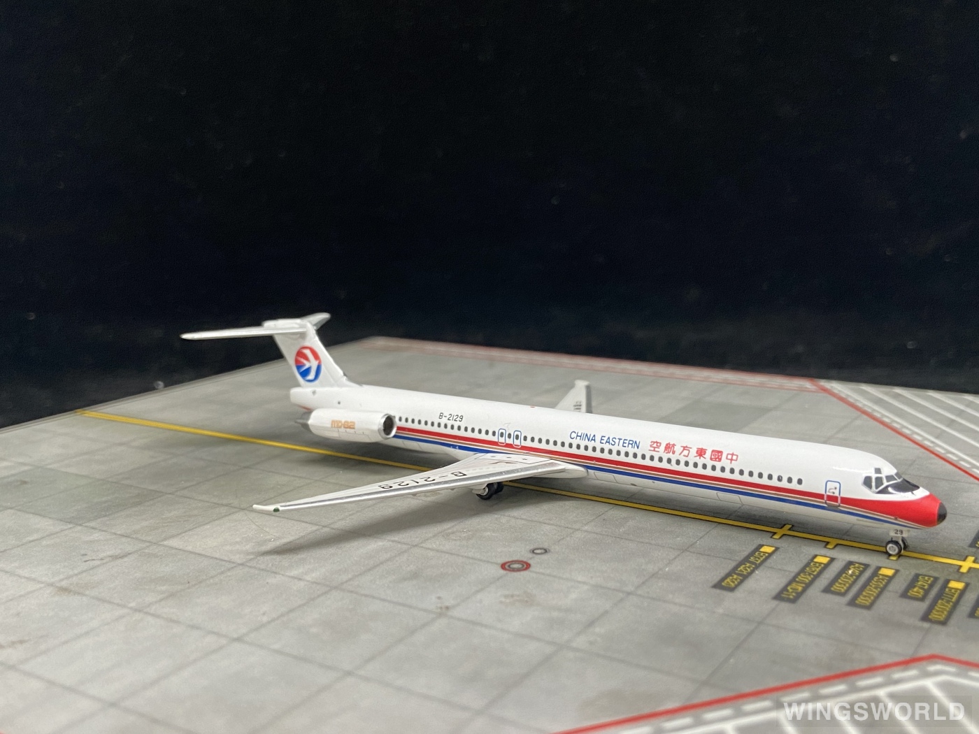 Phoenix 1:400 McDonnell Douglas MD-82 China Eastern 中国东方航空 PH10895 B ...