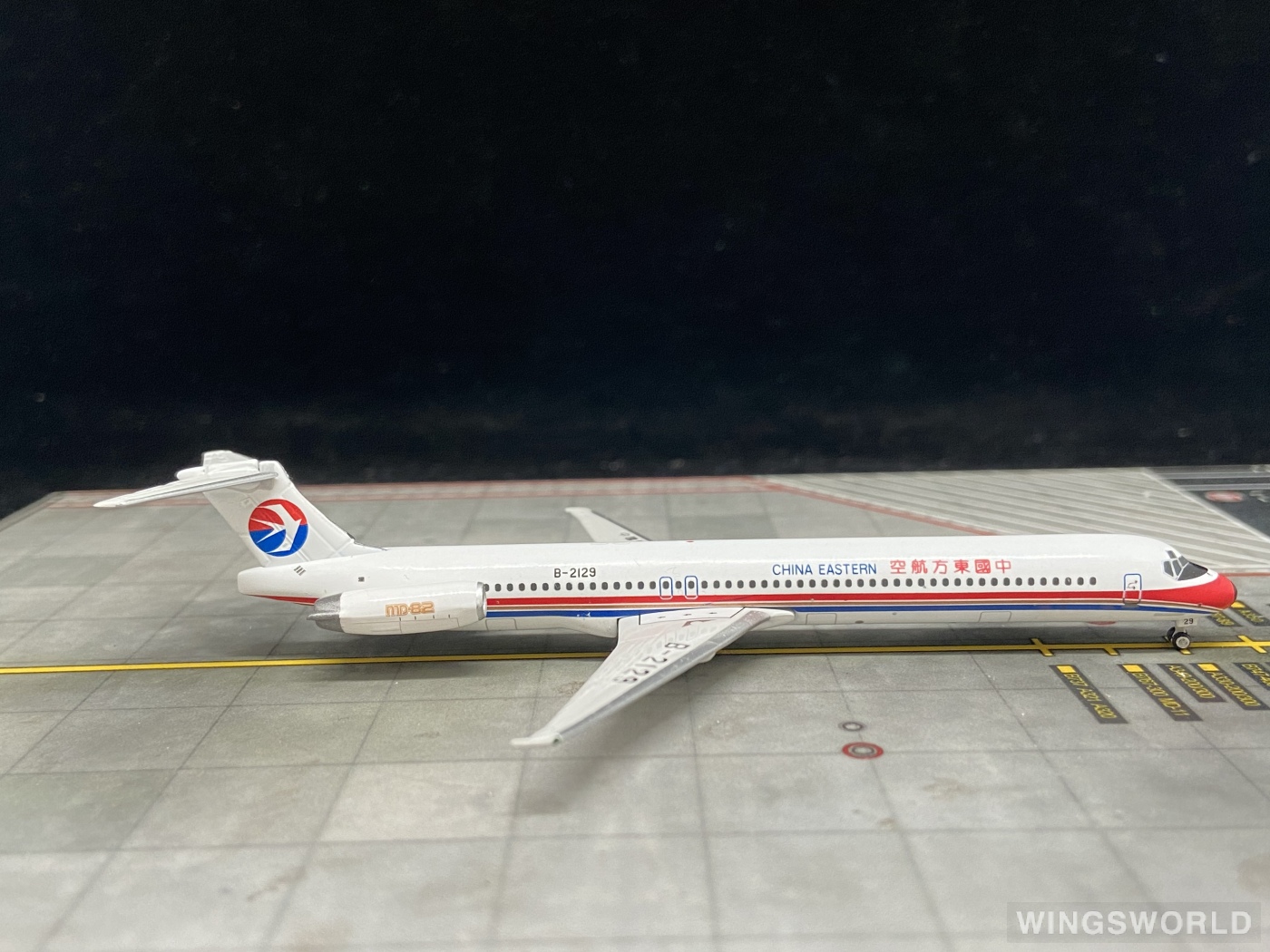 Phoenix 1:400 McDonnell Douglas MD-82 China Eastern 中国东方航空 PH10895 B ...